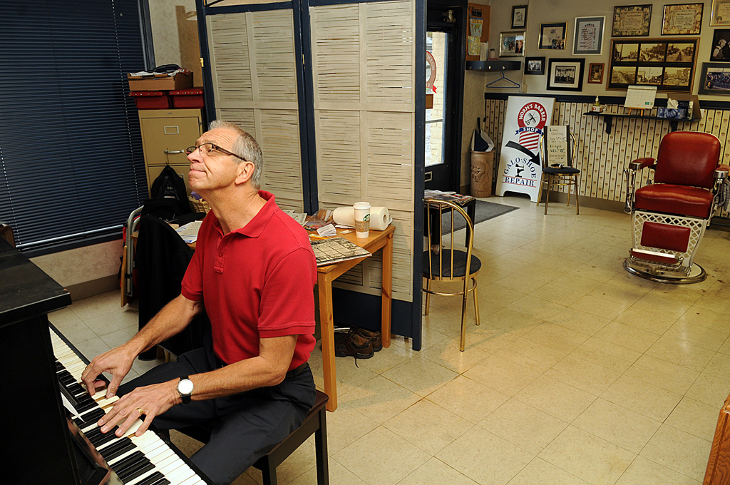 Losing stories, losing history – MARIO BARTEL